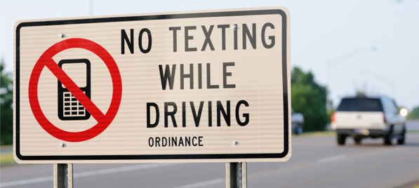 Safe Driving Tips: The Facts on Texting while Driving